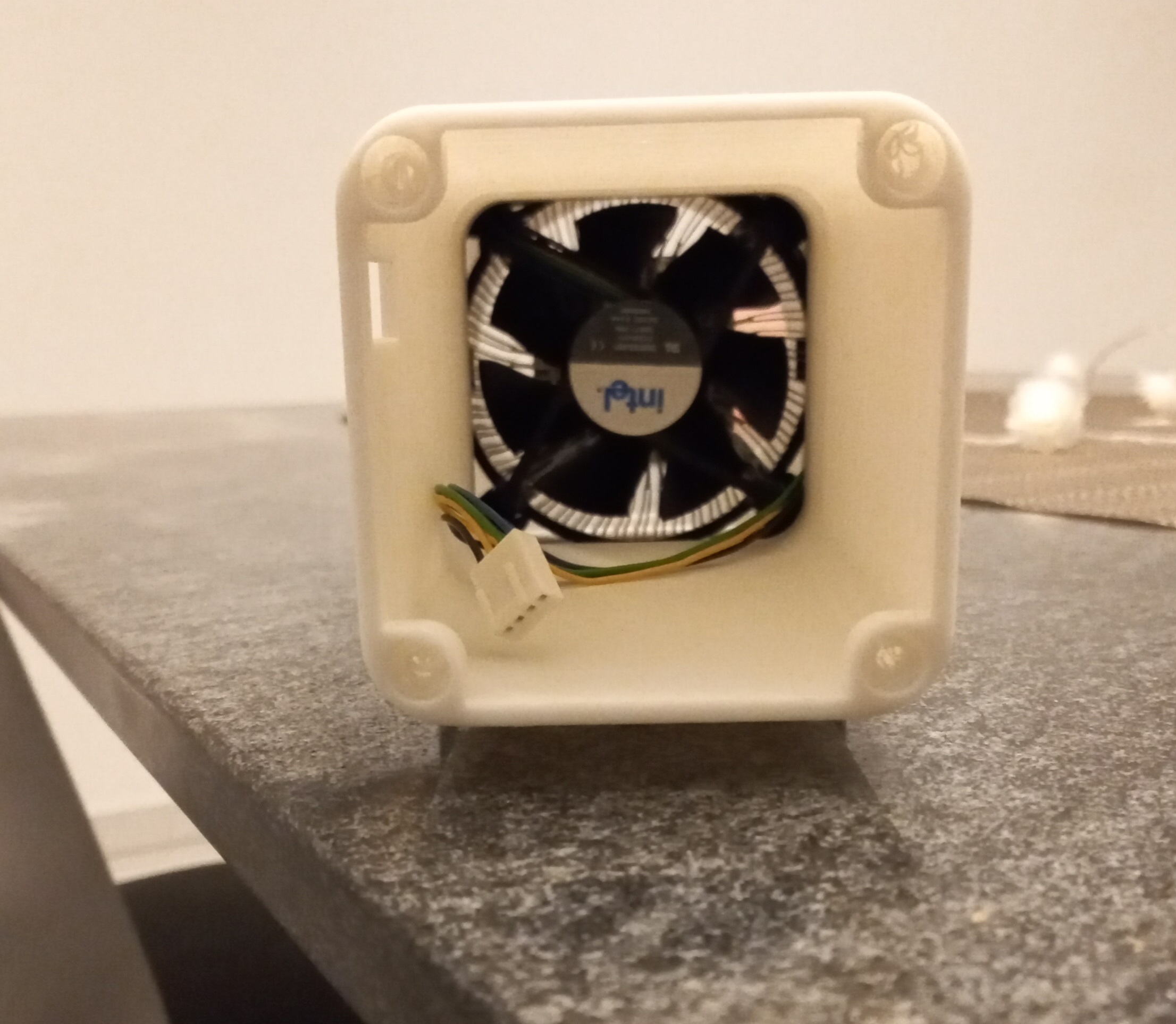 3000lm Flashlight | sns.industries